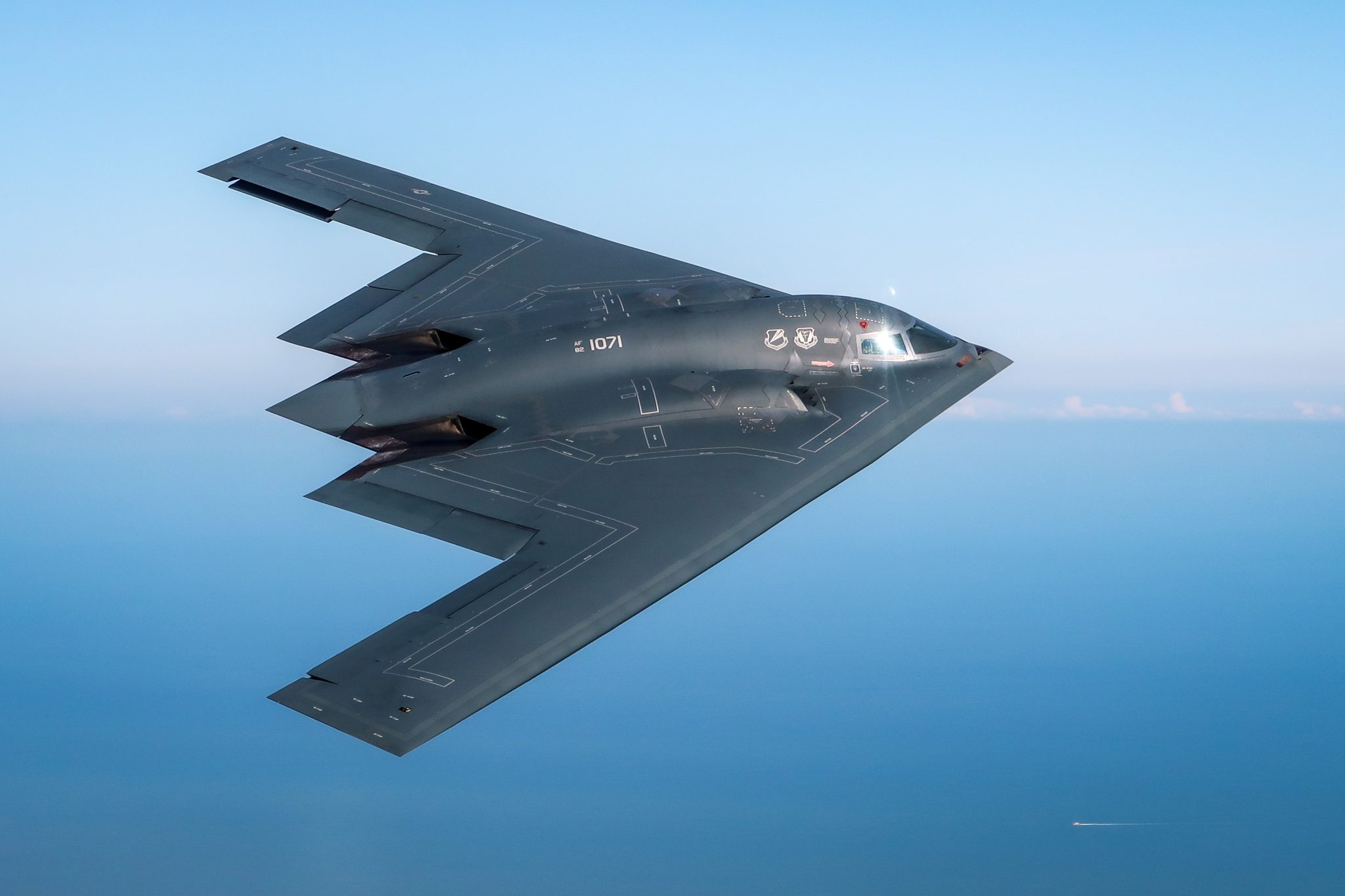 Advanced Aircraft Capabilities: B-2 Bomber's Extended-Range Mission ...